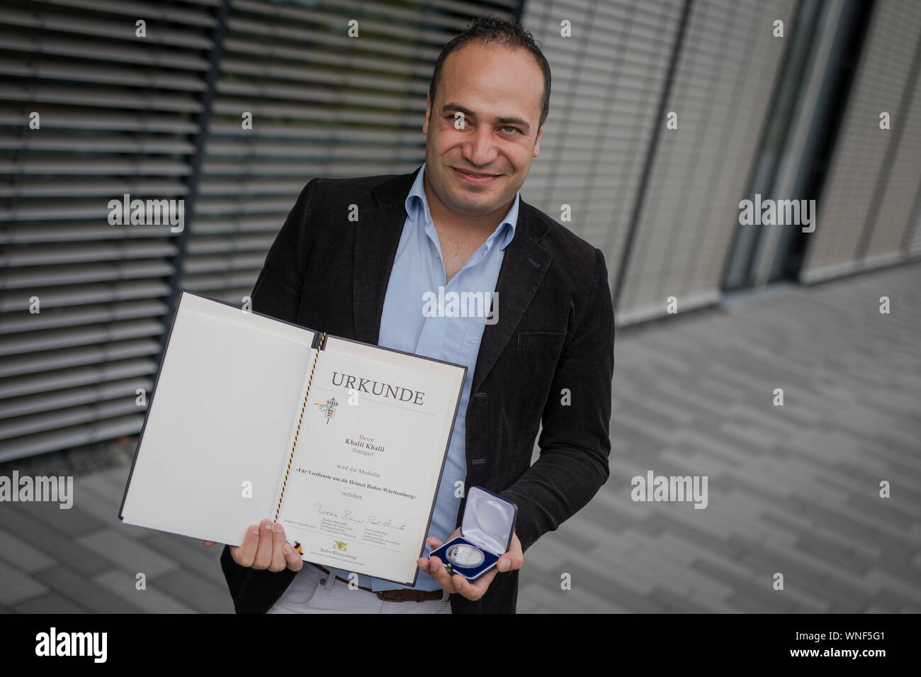 English germany award medal hi-res stock photography and images - Alamy