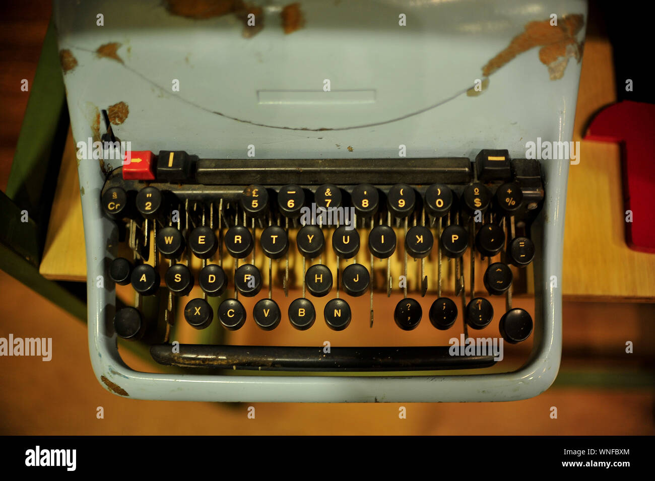 Old Typewriter Broken Stock Photos & Old Typewriter Broken Stock Images ...