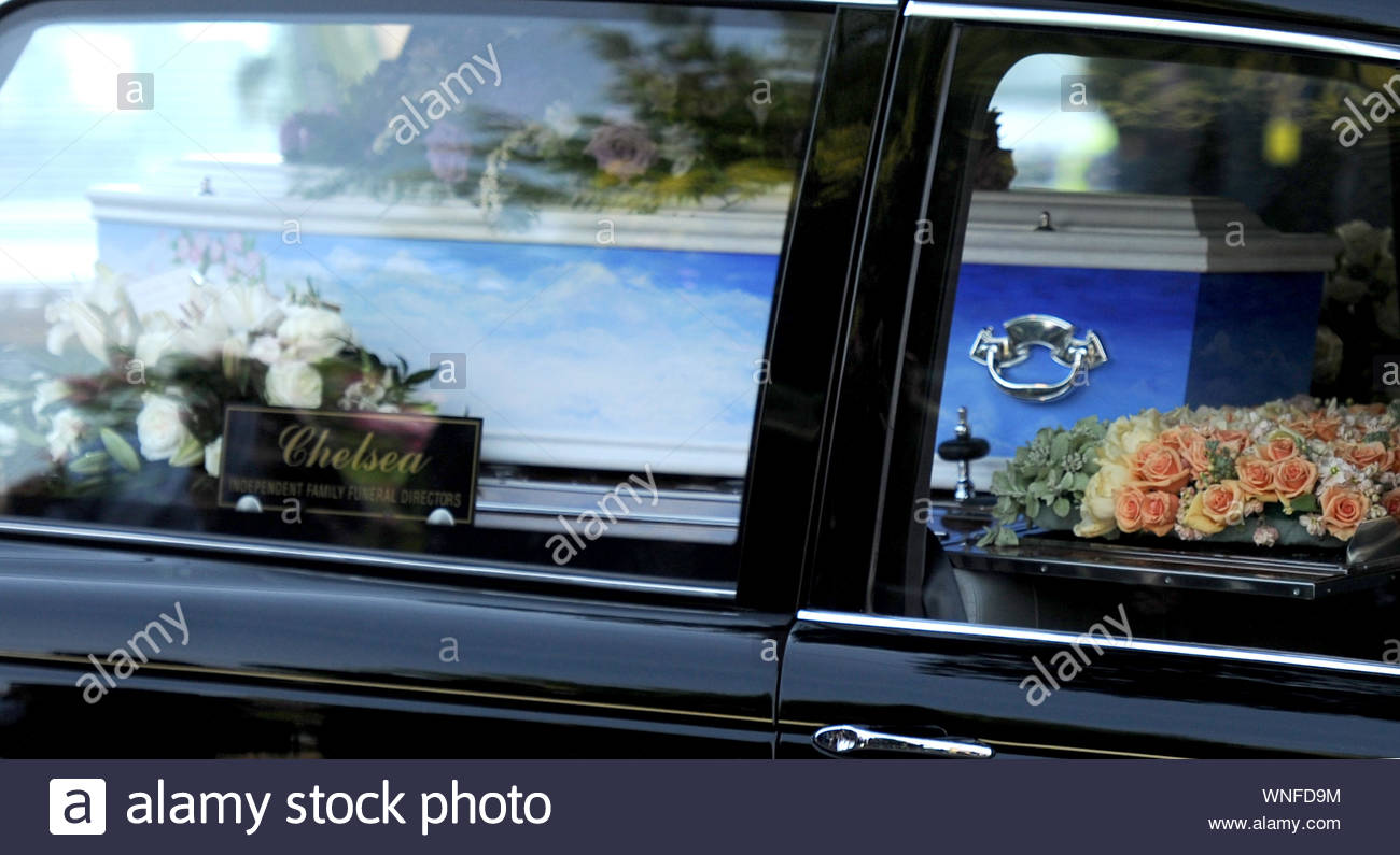 Paula Yates Funeral Stock Photos & Paula Yates Funeral Stock Images - Alamy