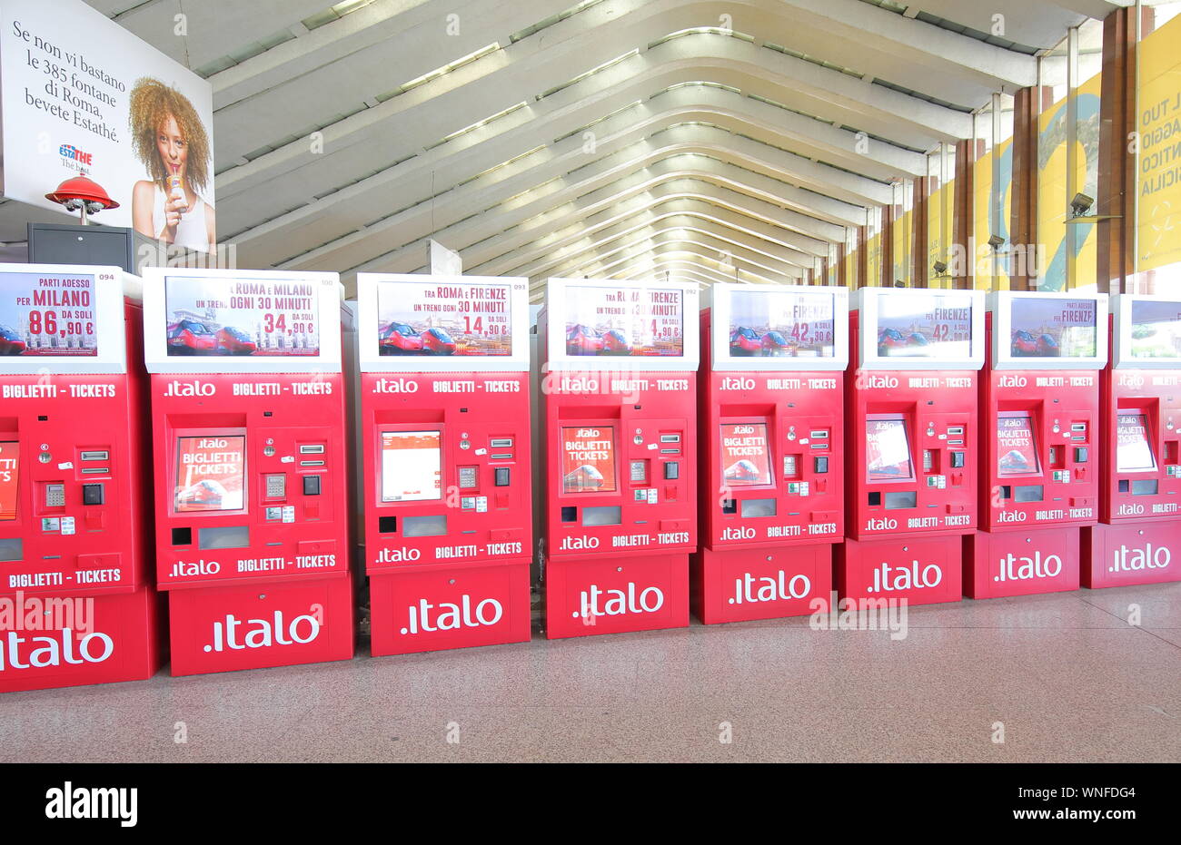 Italian train ticket machine hi-res stock photography and images - Alamy