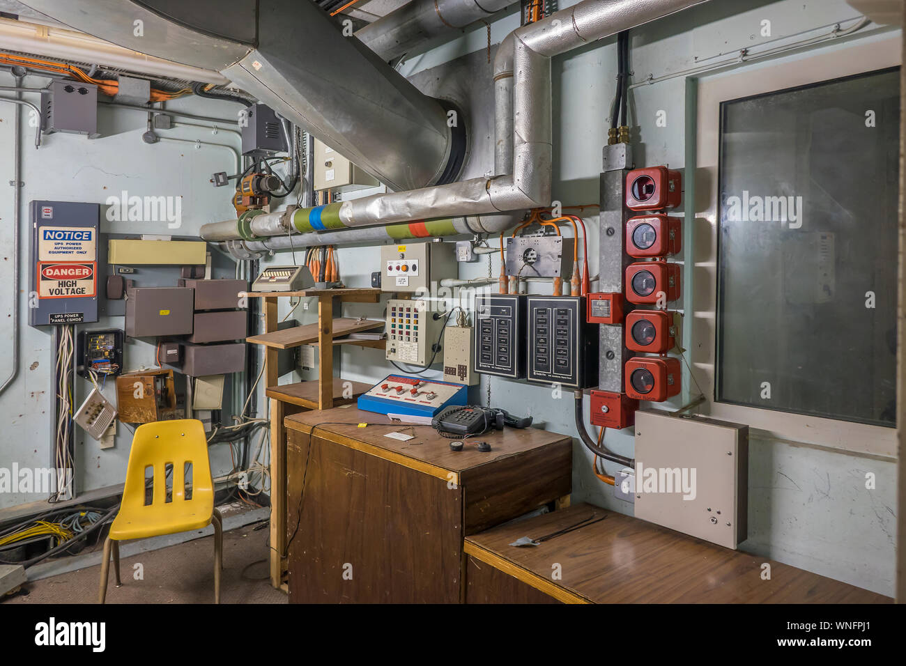 England, High Wycombe, RAF Daws Hill bunker, control room Stock Photo ...