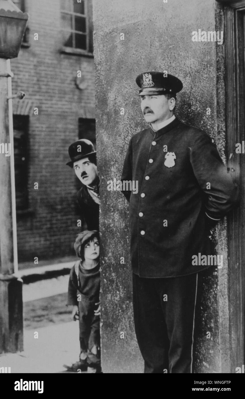 The Kid Year: 1921 USA Charles Chaplin, Jackie Coogan, Tom Wilson ...