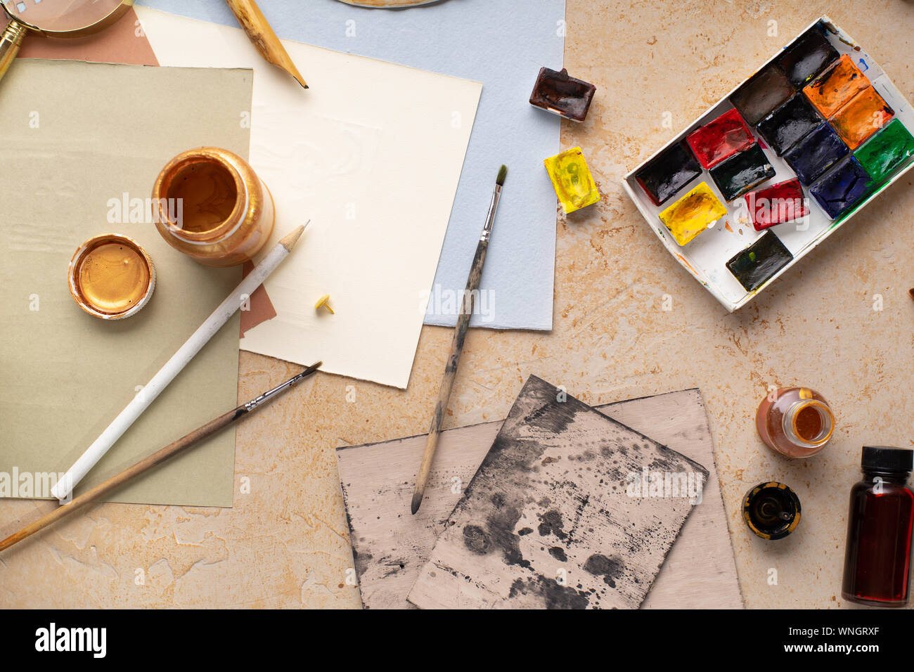 Artists mockup hi-res stock photography and images - Alamy