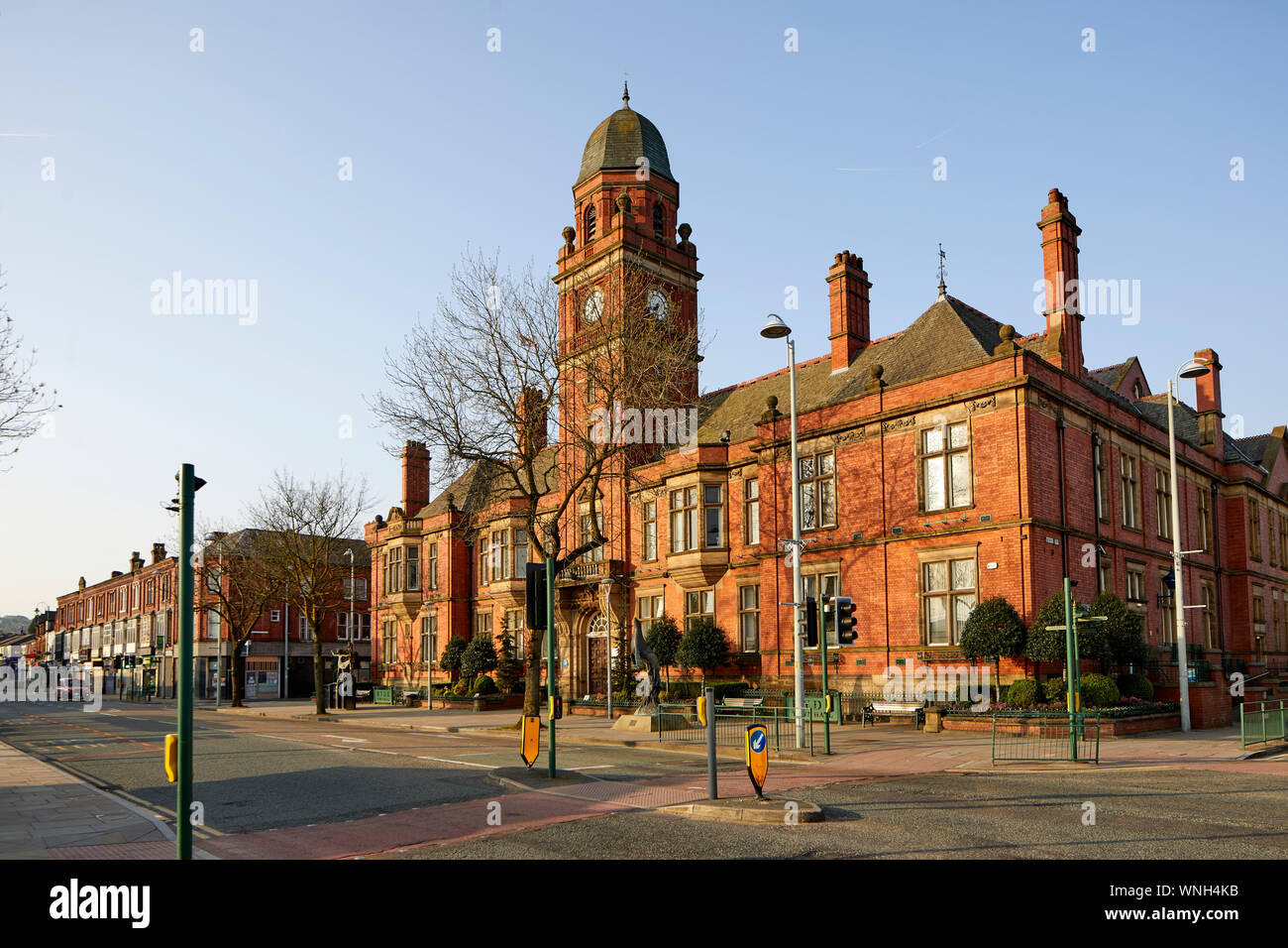 Tameside landmarks, Hyde Town Hall designated Grade II listed ...