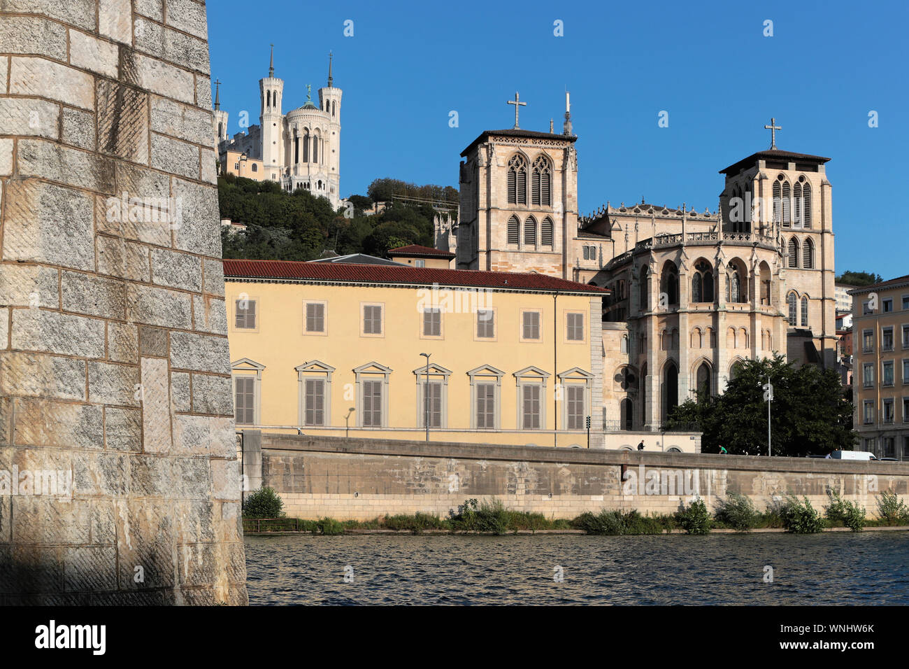Lyon cathedral hi-res stock photography and images - Alamy