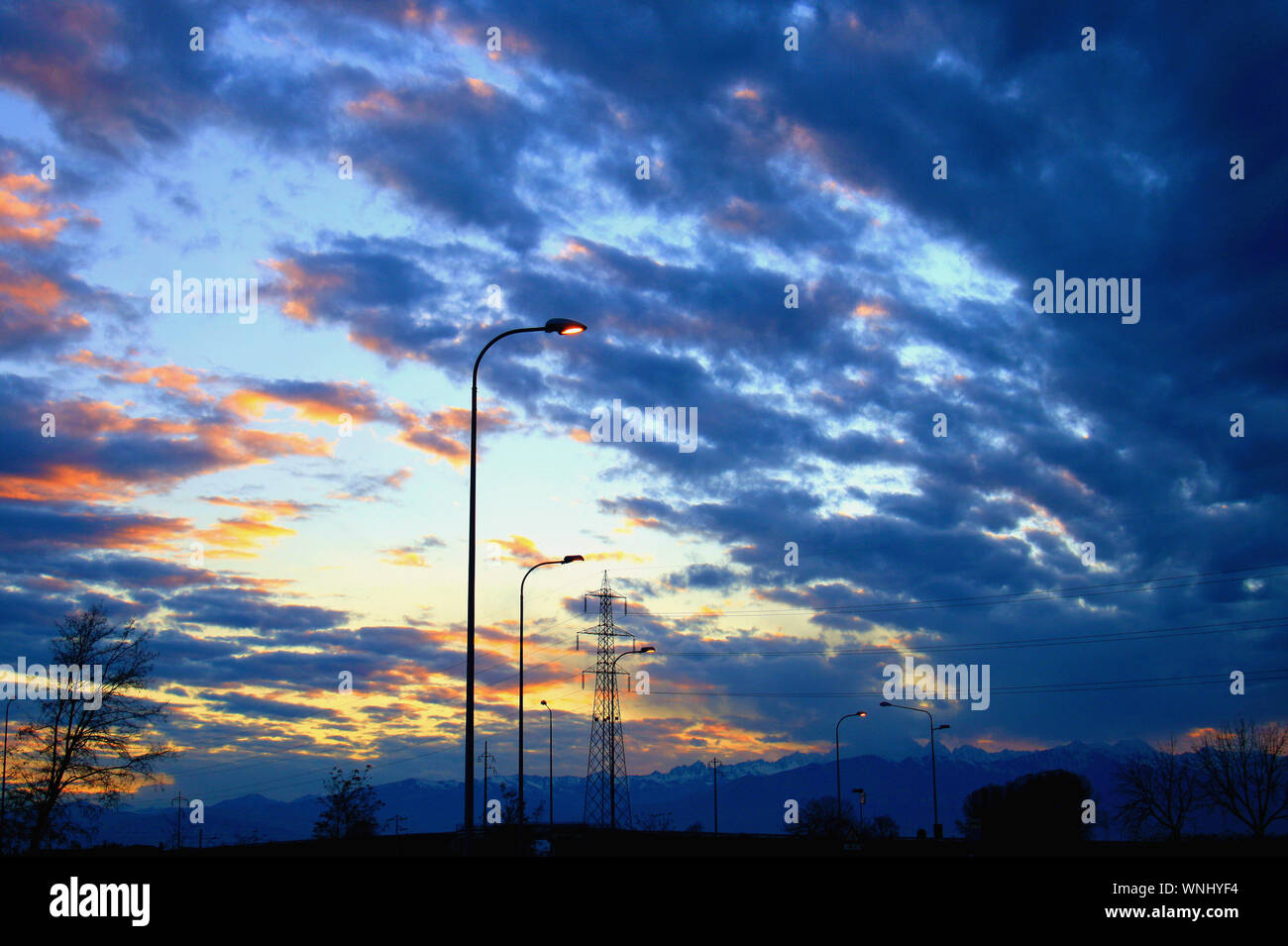 Lights pylon hi-res stock photography and images - Alamy