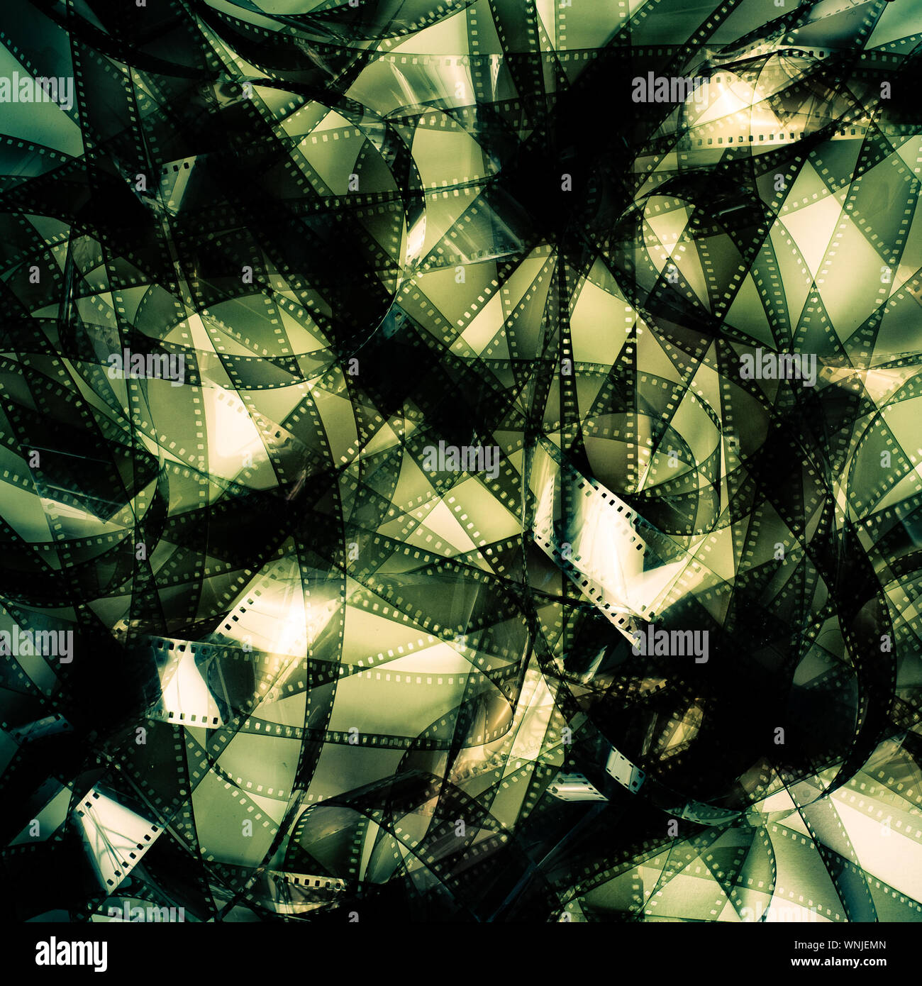 Tangled film hi-res stock photography and images - Alamy