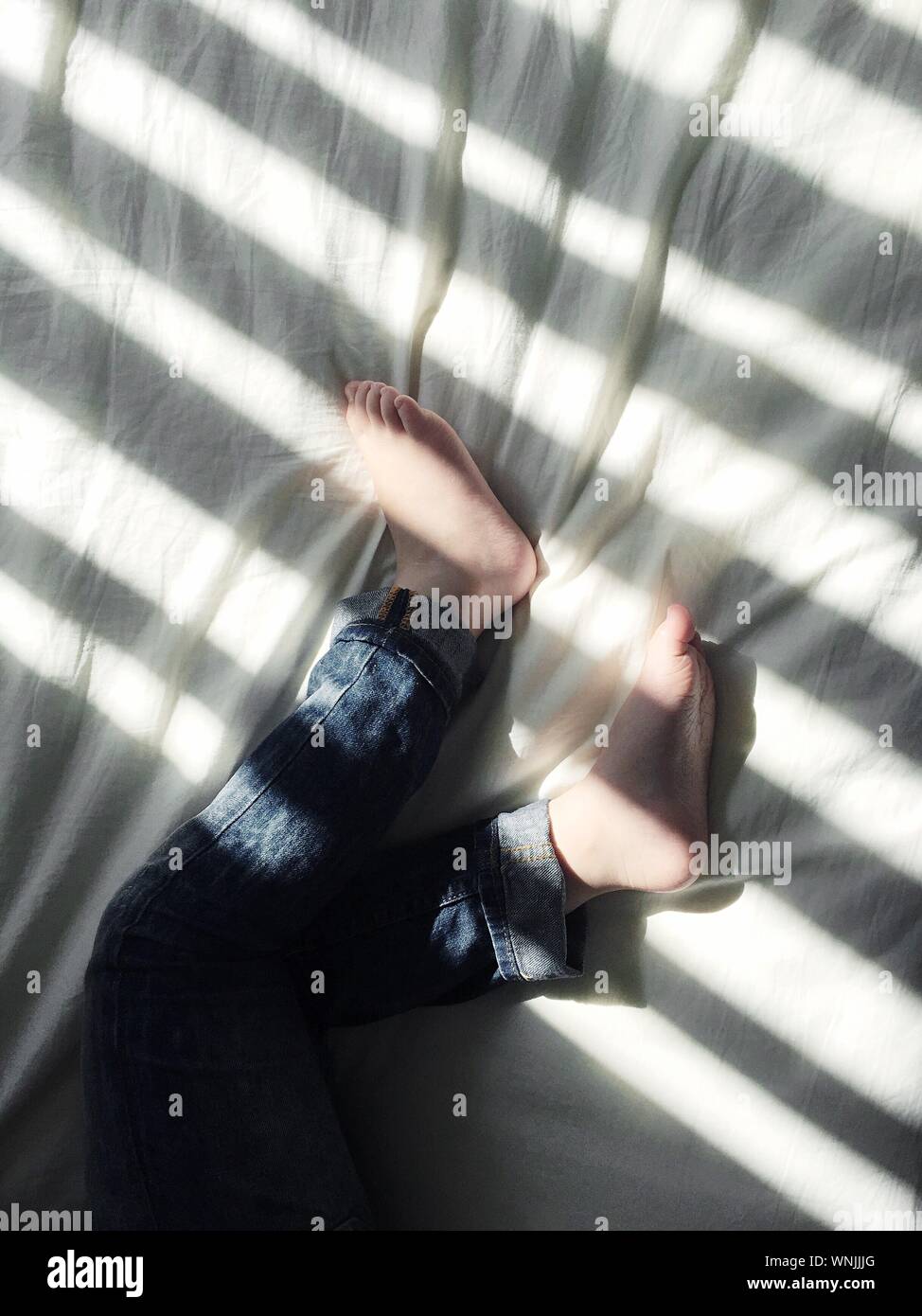 Sleeping kid hi-res stock photography and images - Alamy