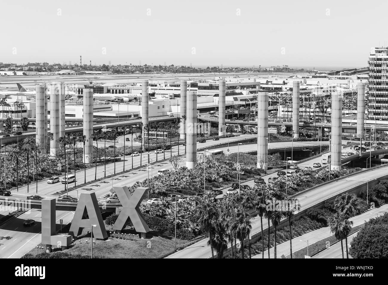 Los angeles lax airport sign hi-res stock photography and images - Alamy