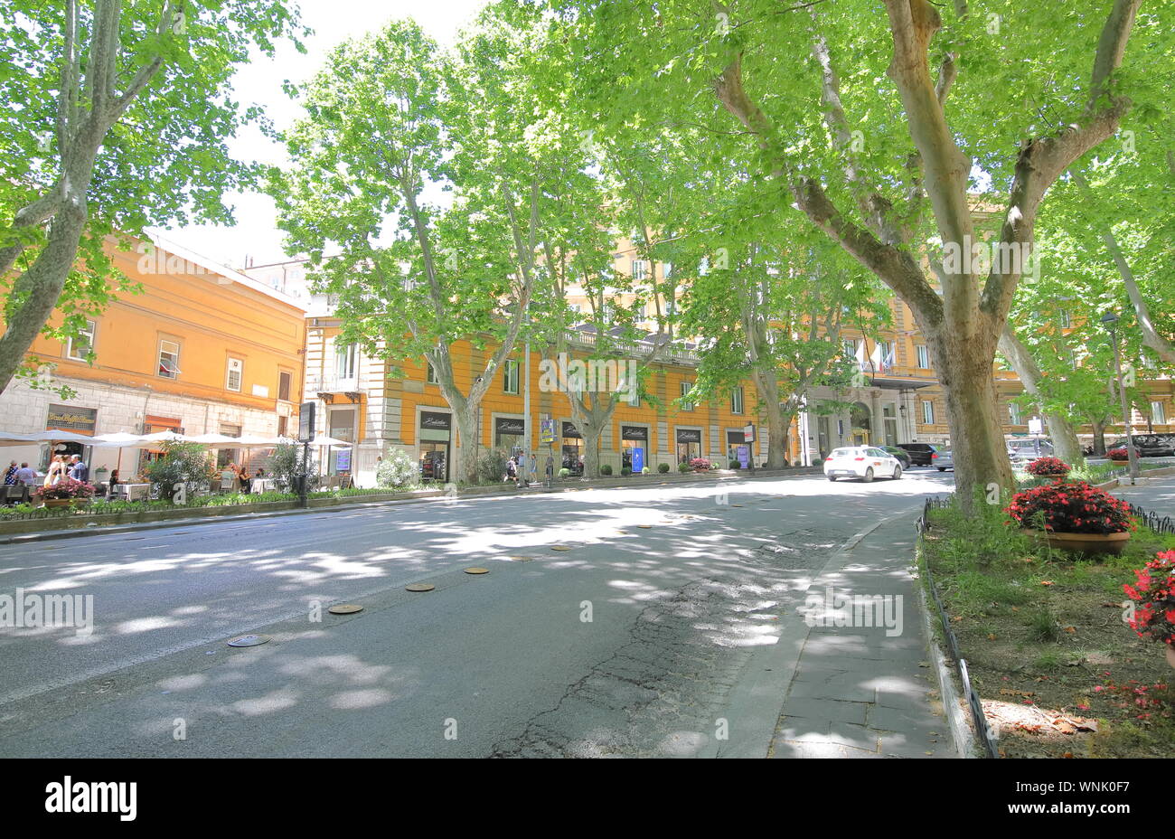 Via vittorio veneto street hi-res stock photography and images - Alamy