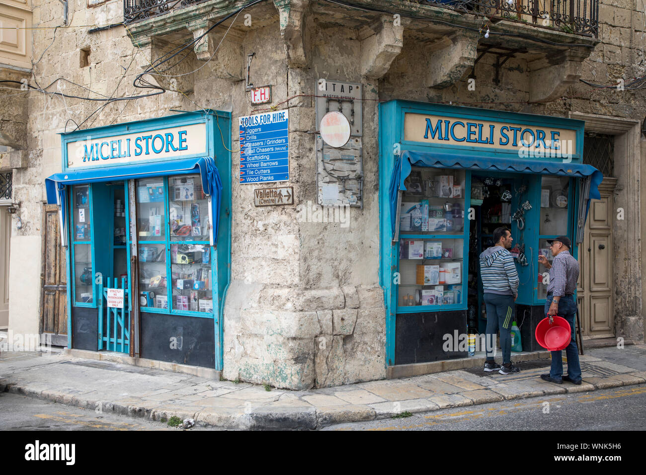 House in valetta hi-res stock photography and images - Alamy