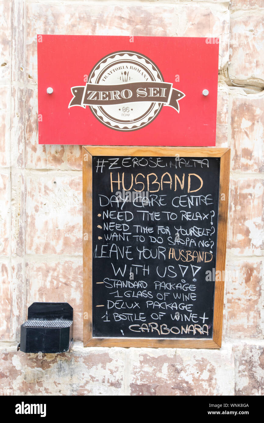 Valetta sign hi-res stock photography and images - Alamy