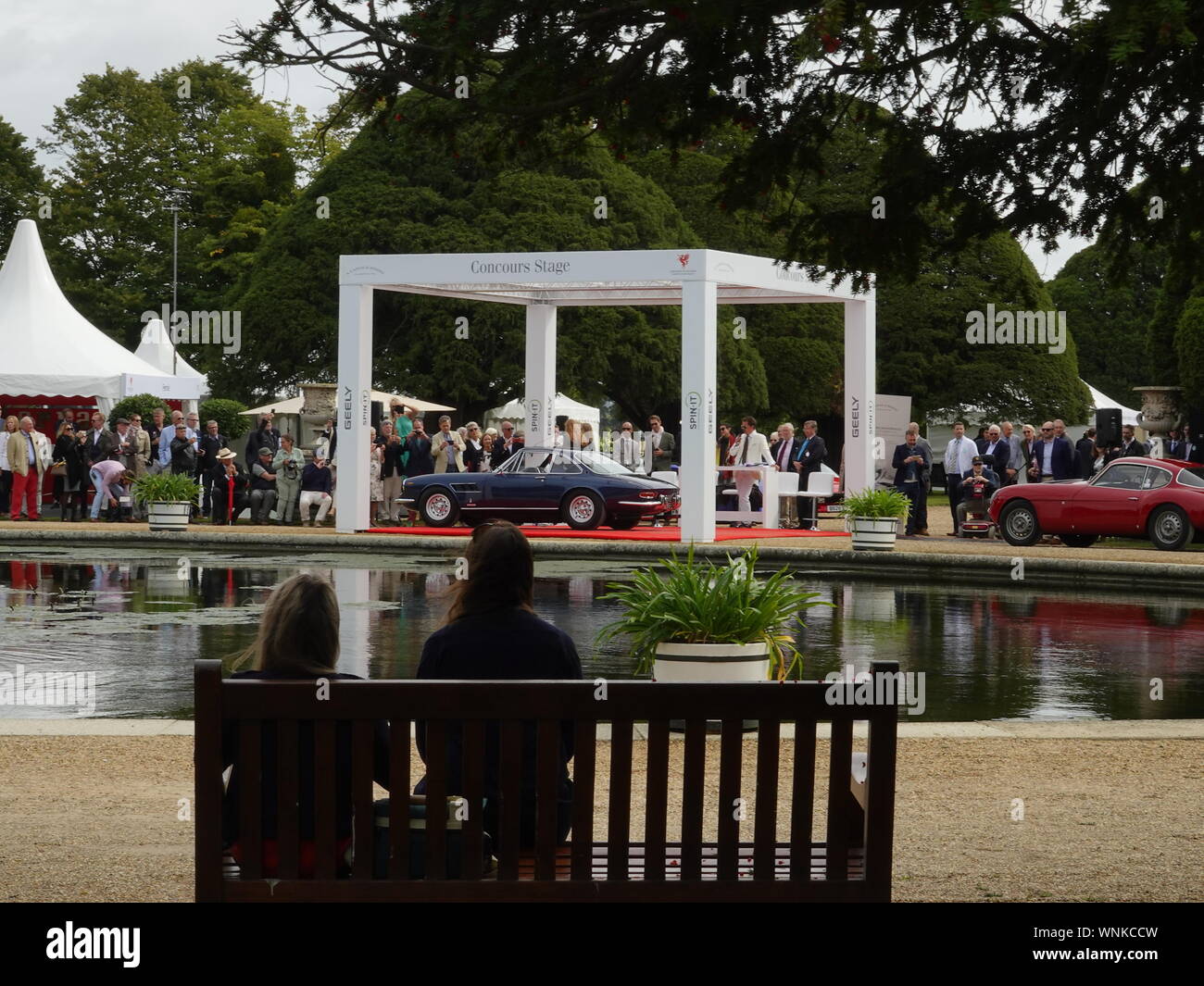 East Molesey, UK. 06th Sep, 2019. Hampton Court, Surrey, UK Scenes from ...