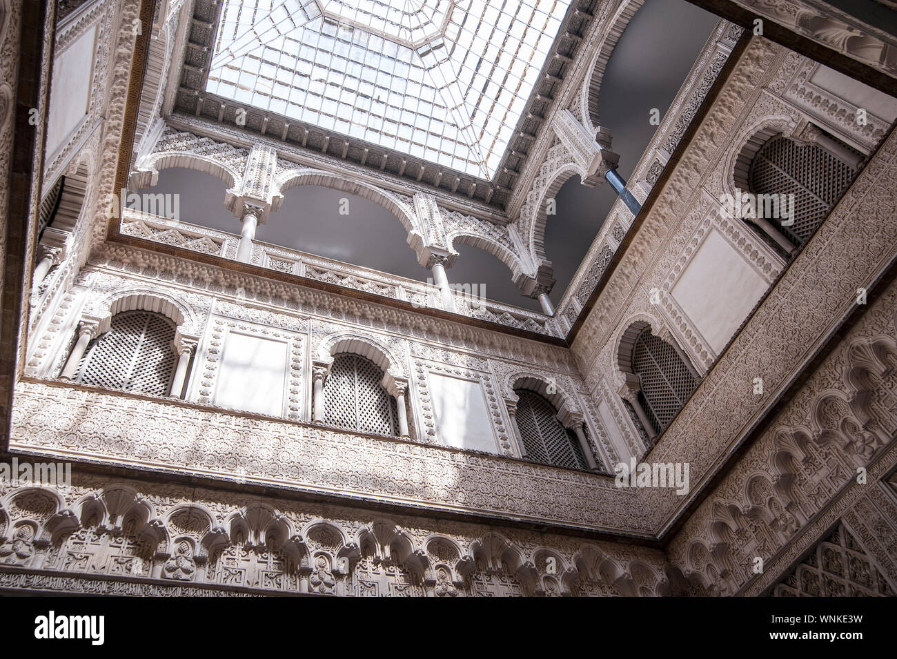 Alcazar seville palace moorish hi-res stock photography and images - Alamy