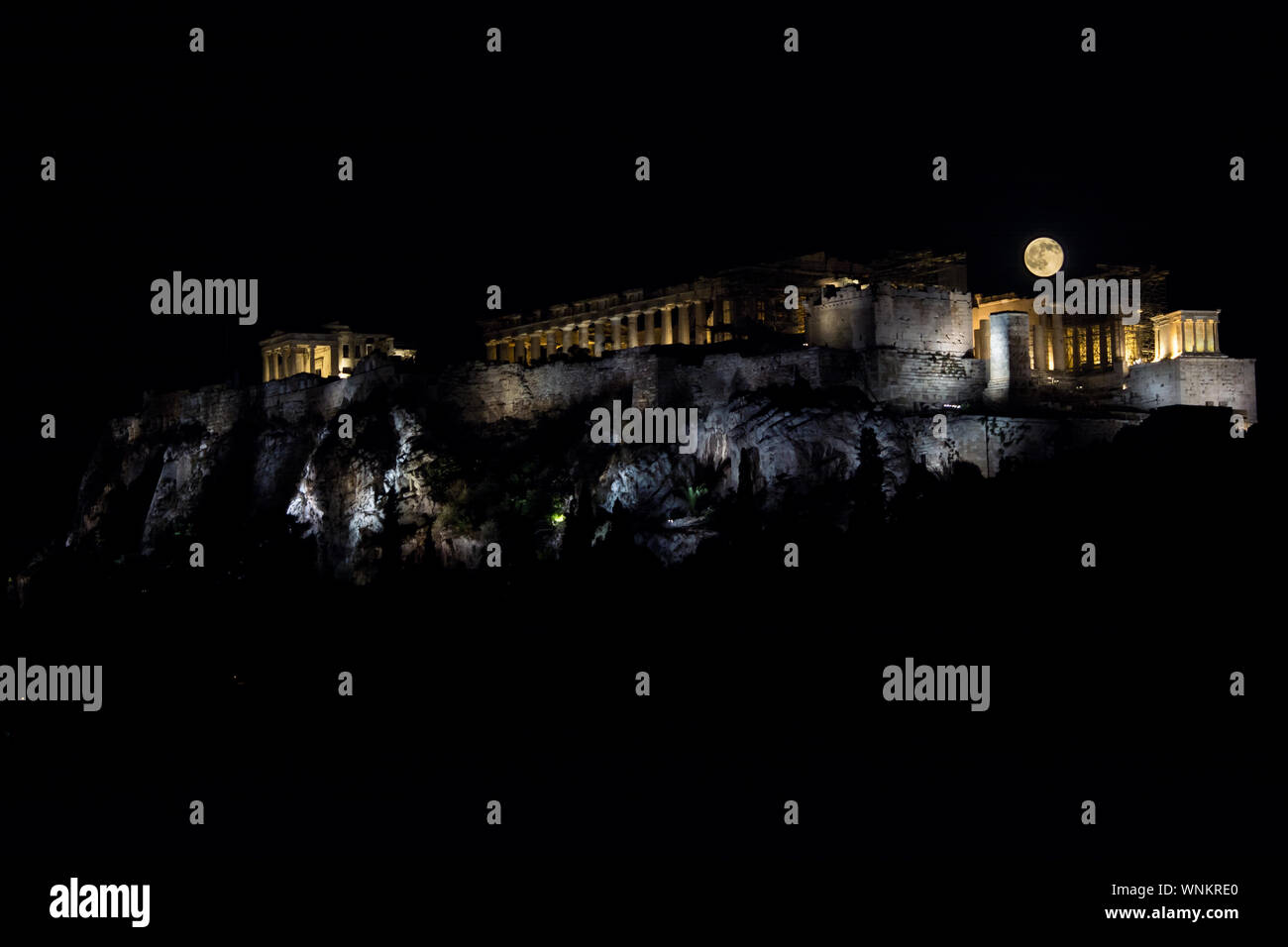 Acropolis by night hi-res stock photography and images - Alamy