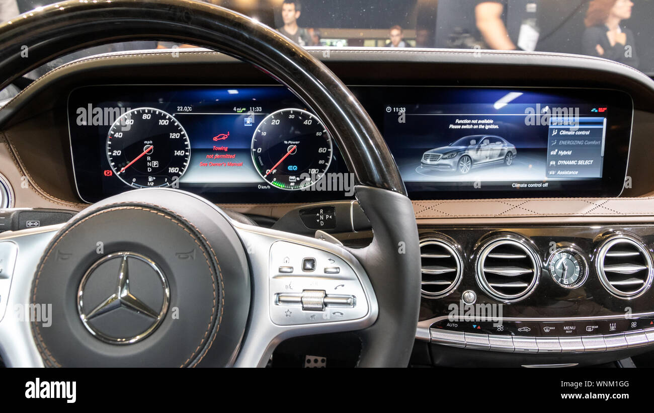 S560e hi-res stock photography and images - Alamy