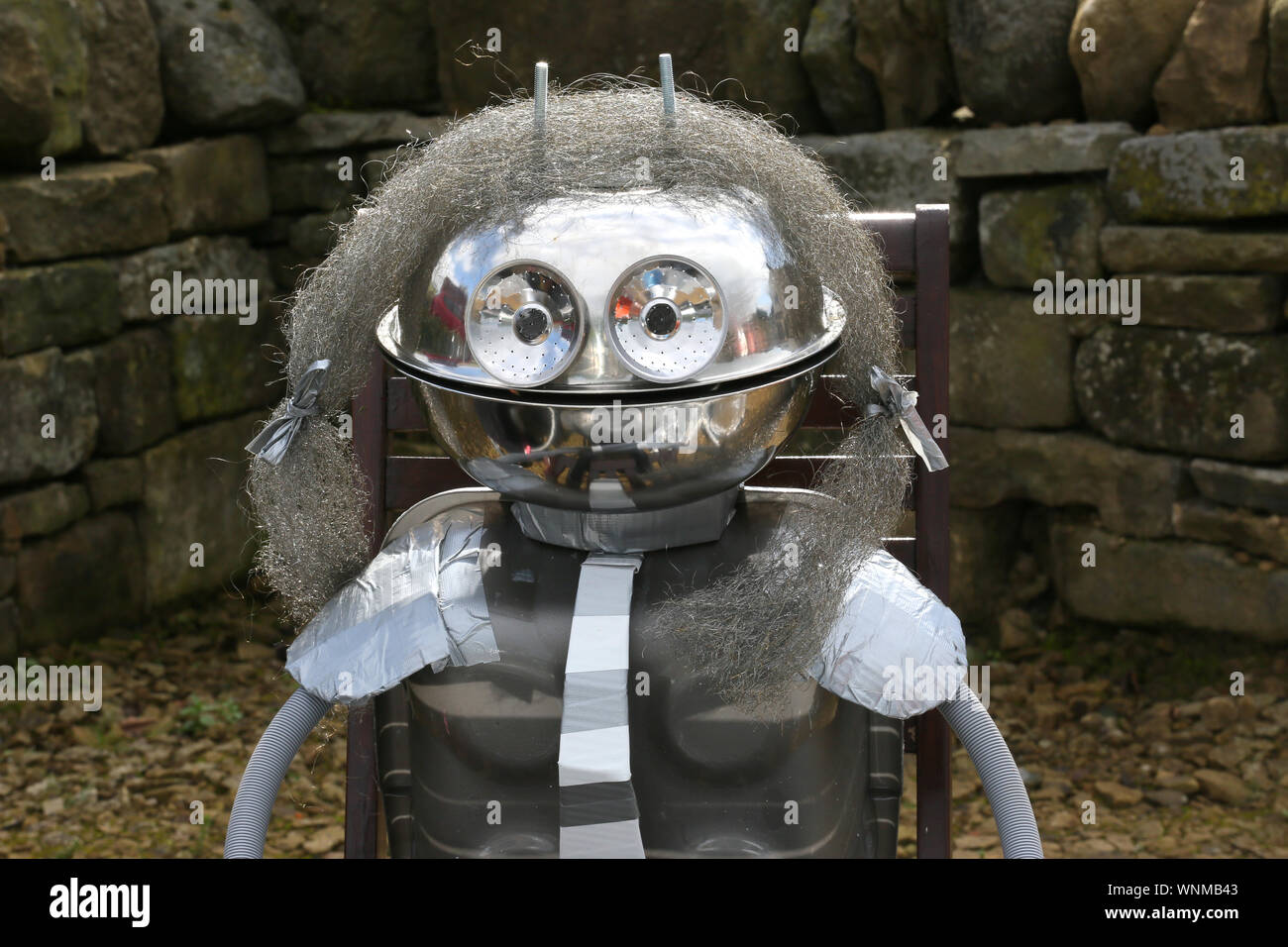 Scarecrow astronaut hi-res stock photography and images - Alamy