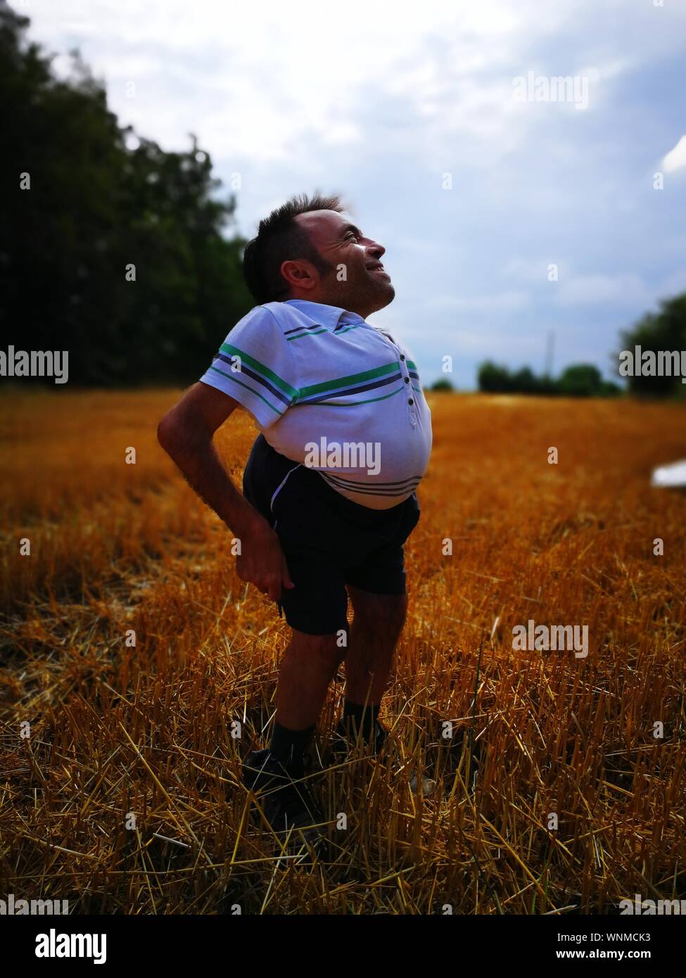 Dwarf man smiling hi-res stock photography and images - Alamy