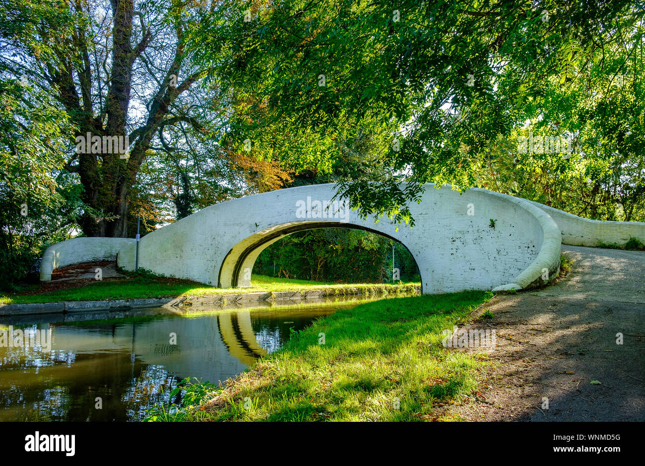 White painted brick hi-res stock photography and images - Alamy
