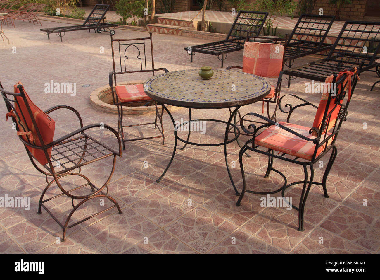 Empty Table Chairs High Resolution Stock Photography and Images - Alamy