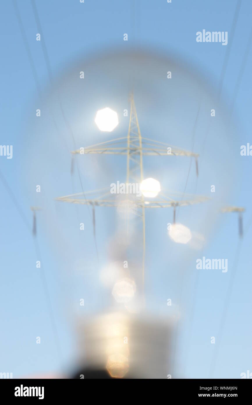 Lighting pylon hi-res stock photography and images - Alamy