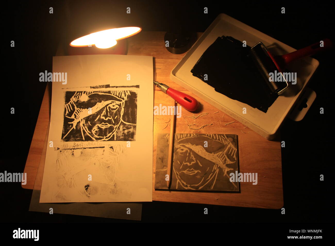 Linocut texture hi-res stock photography and images - Alamy