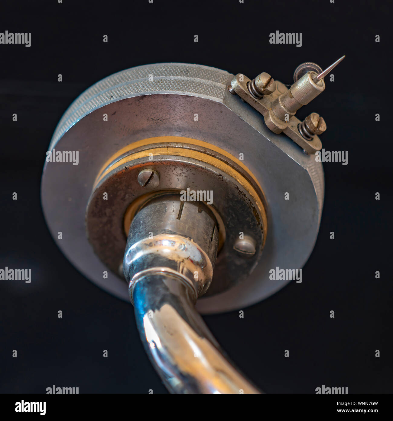 Detail shot of a pickup of a historic phonograph (gramophone) from ...