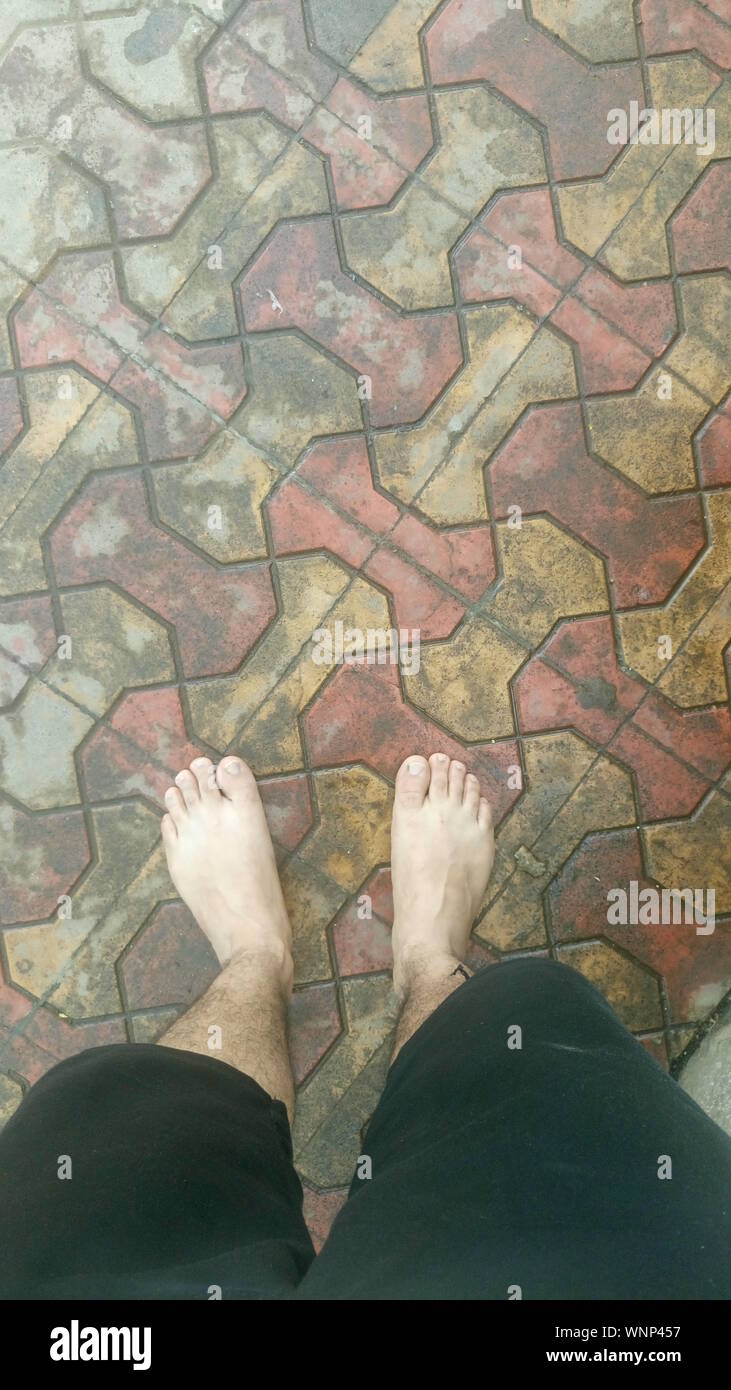 Feet on the floor hi-res stock photography and images - Alamy