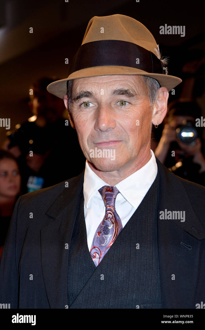 Mark rylance hi-res stock photography and images - Alamy
