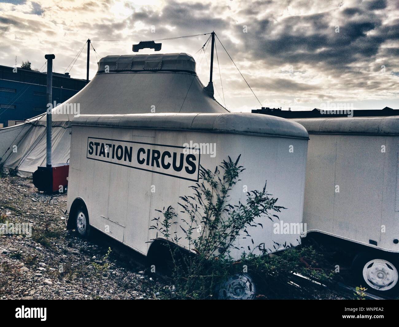 Circus vehicle hi-res stock photography and images - Alamy