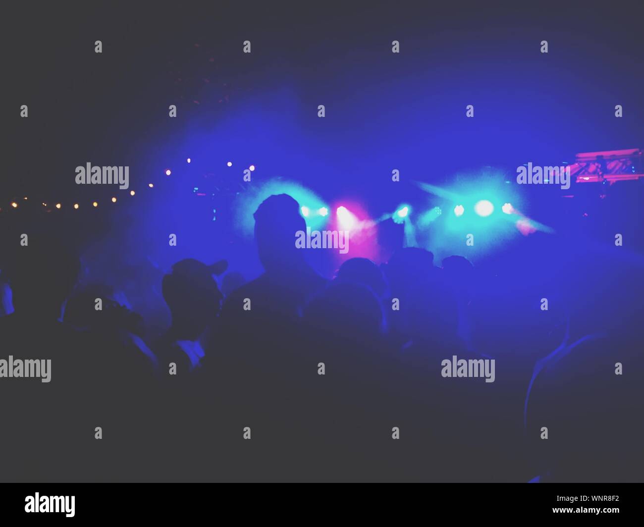 Pop concert crowd hi-res stock photography and images - Alamy