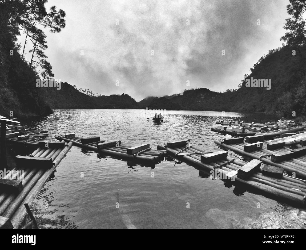 Wooden rafts hi-res stock photography and images - Alamy