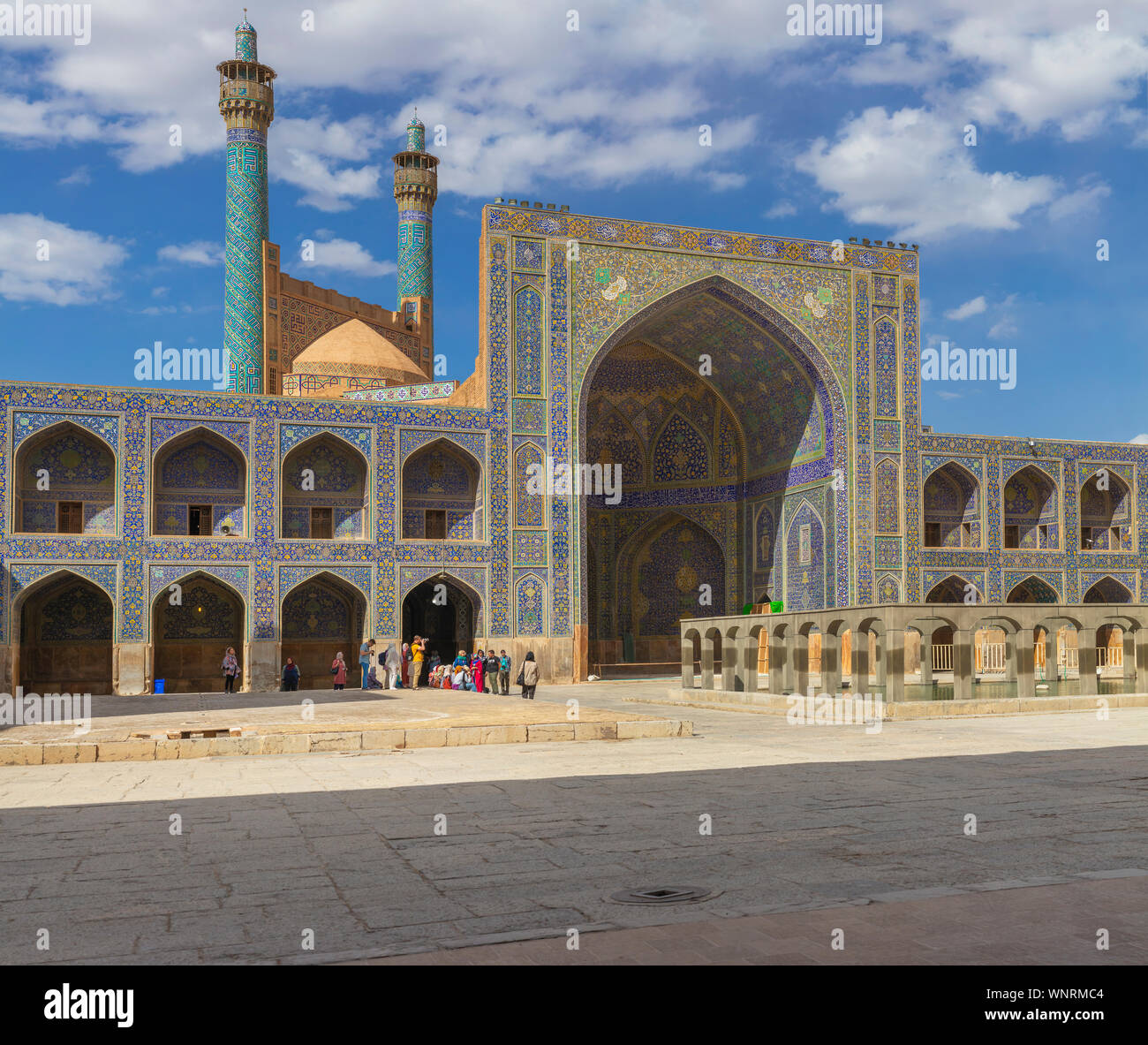 Isfahan iran arch dome hi-res stock photography and images - Alamy