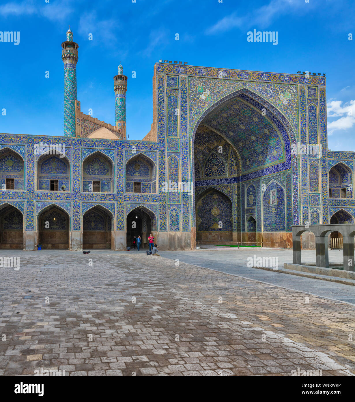 Isfahan architecture hi-res stock photography and images - Alamy