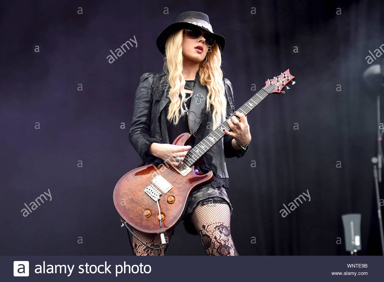 Orianthi Stock Photos & Orianthi Stock Images - Alamy