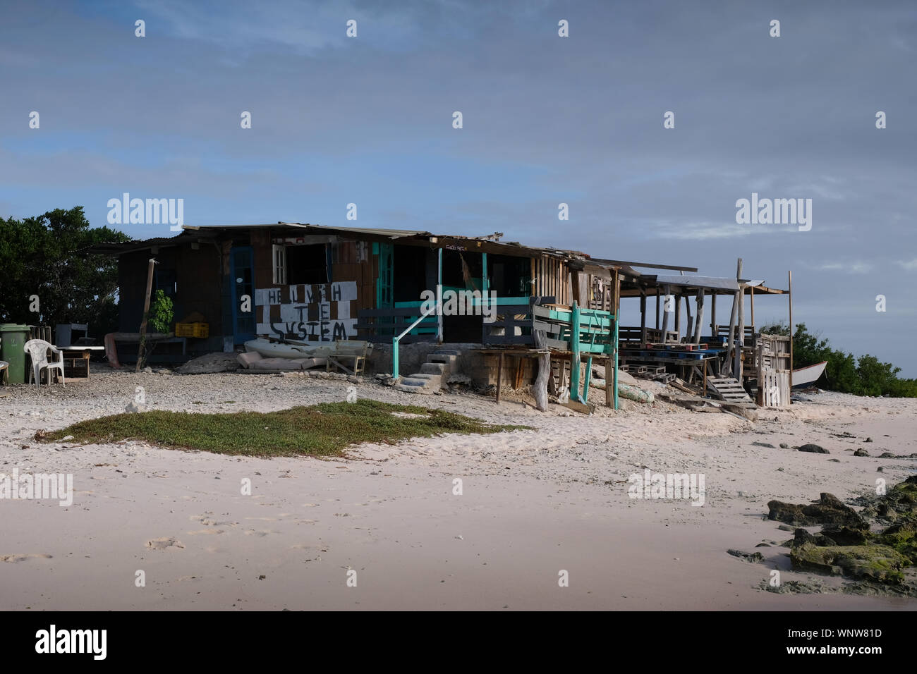 Old shack at the beach hi-res stock photography and images - Alamy
