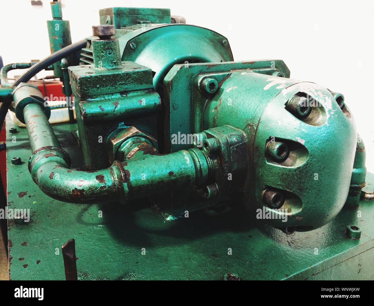 Motor industry manufacturing hi-res stock photography and images - Alamy