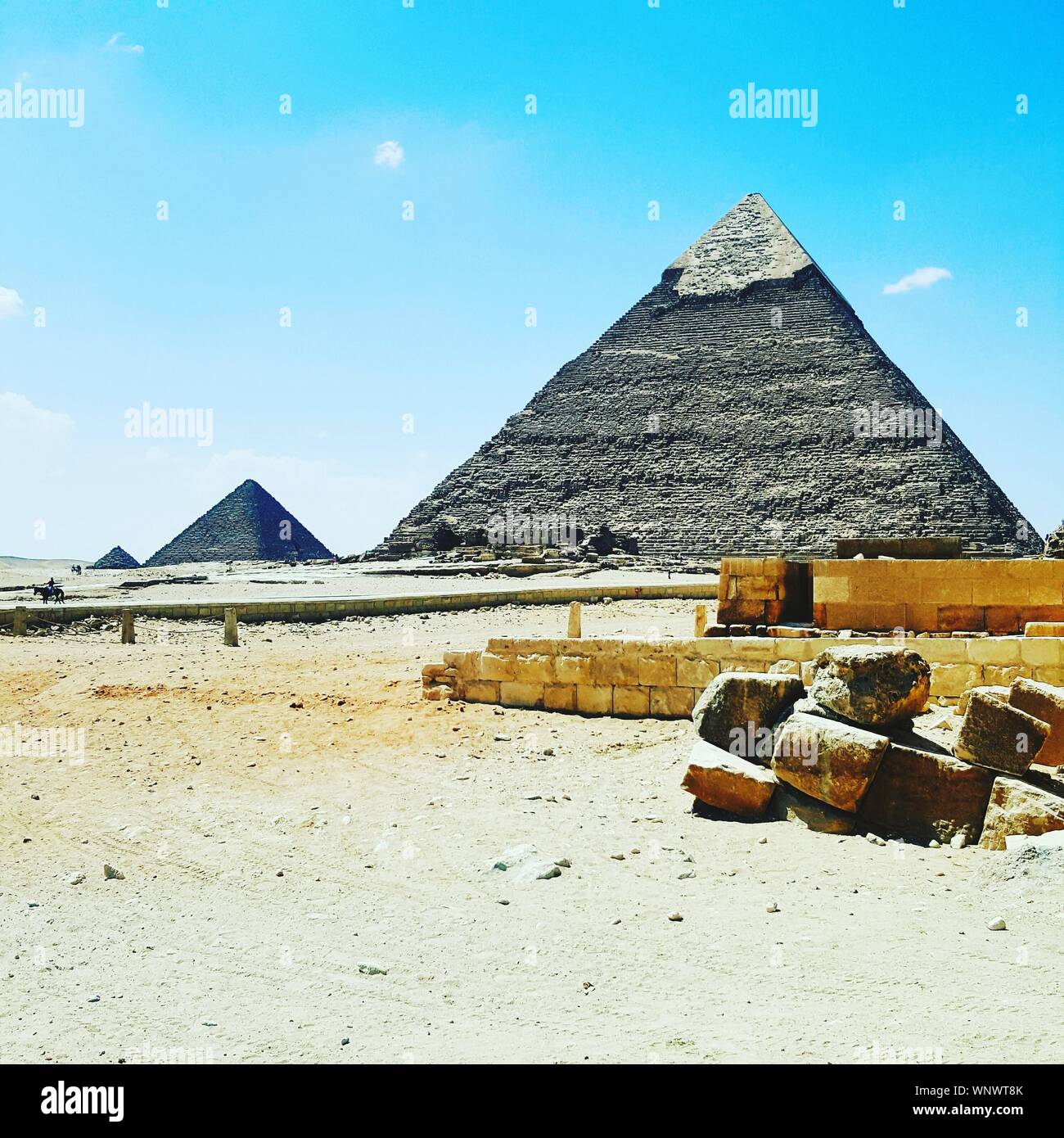 Middle east landmark pyramid hi-res stock photography and images - Alamy