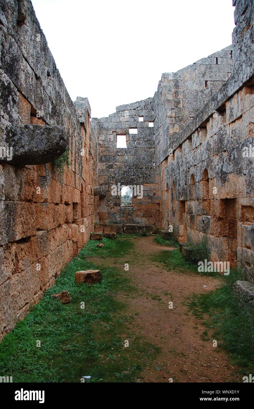 The ruins of Al Bara Stock Photo - Alamy