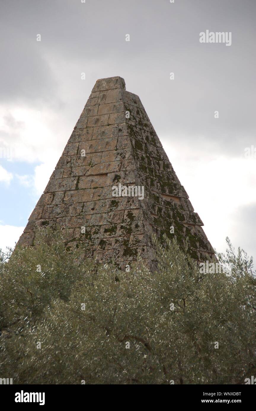The ruins of Al Bara Stock Photo - Alamy