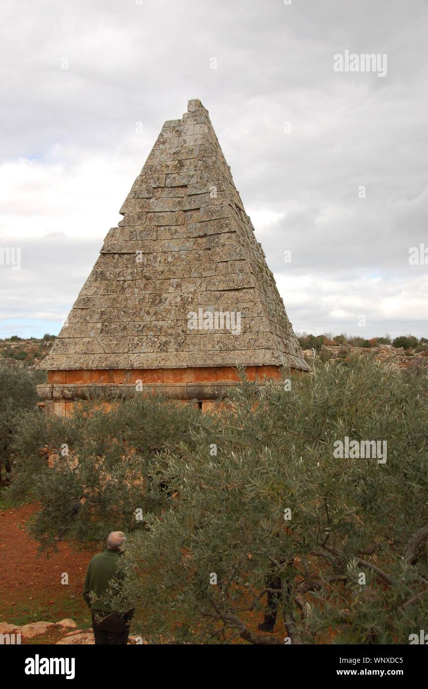The ruins of Al Bara Stock Photo - Alamy