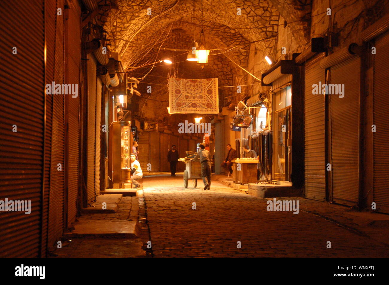 The suq of Aleppo Stock Photo - Alamy