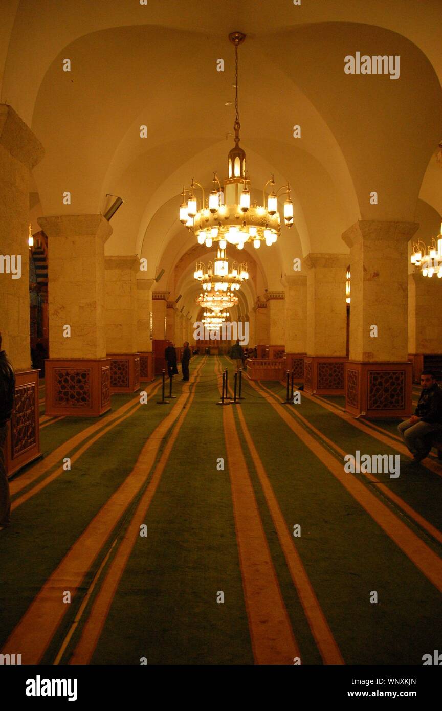 Decorative islamic ceiling syria hi-res stock photography and images ...