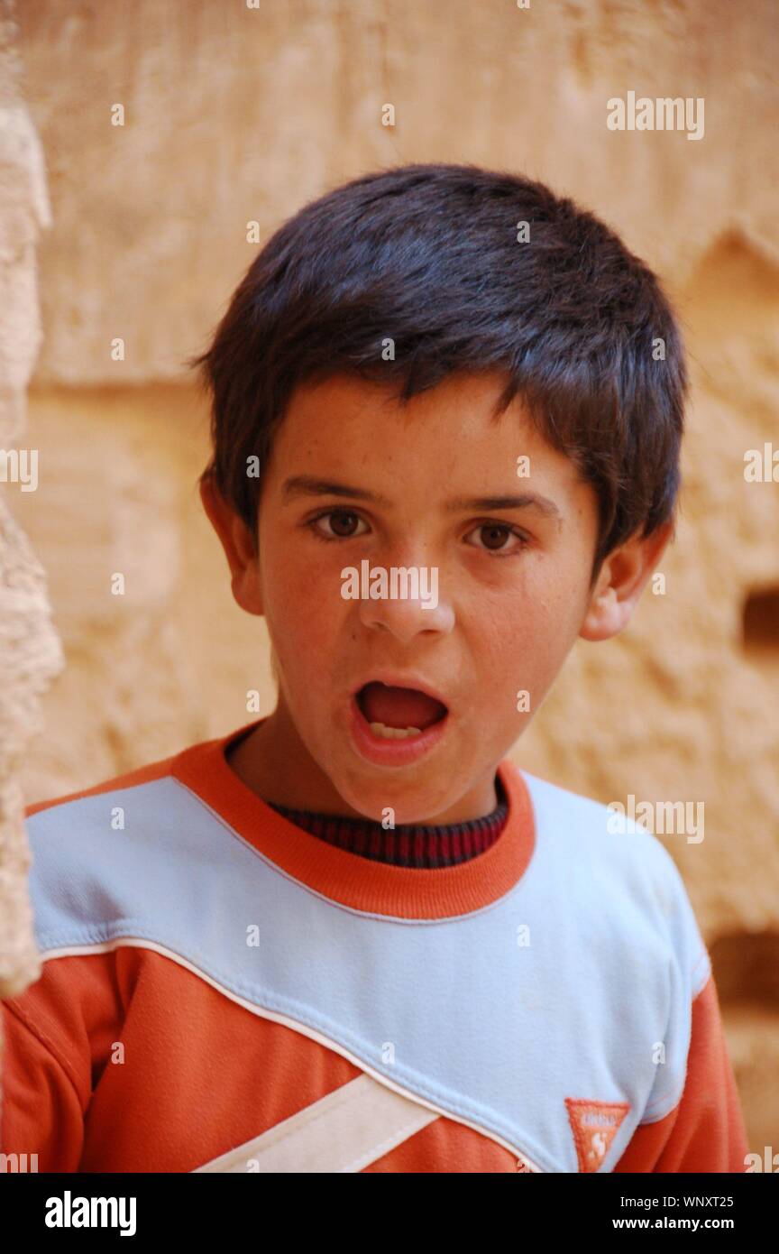 Muslim clothing boy syria hi-res stock photography and images - Alamy
