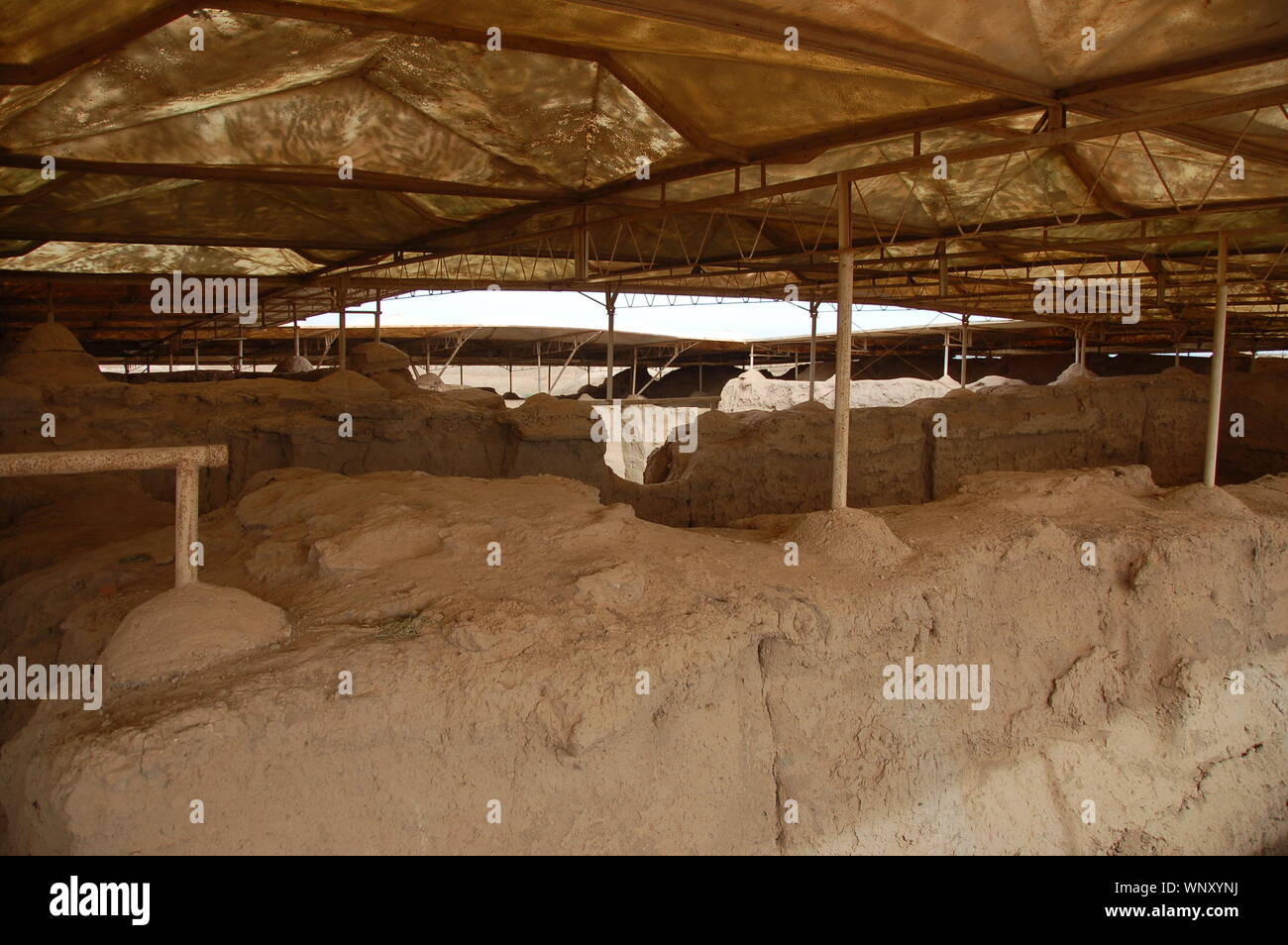 Archaeological site of Mari Stock Photo - Alamy