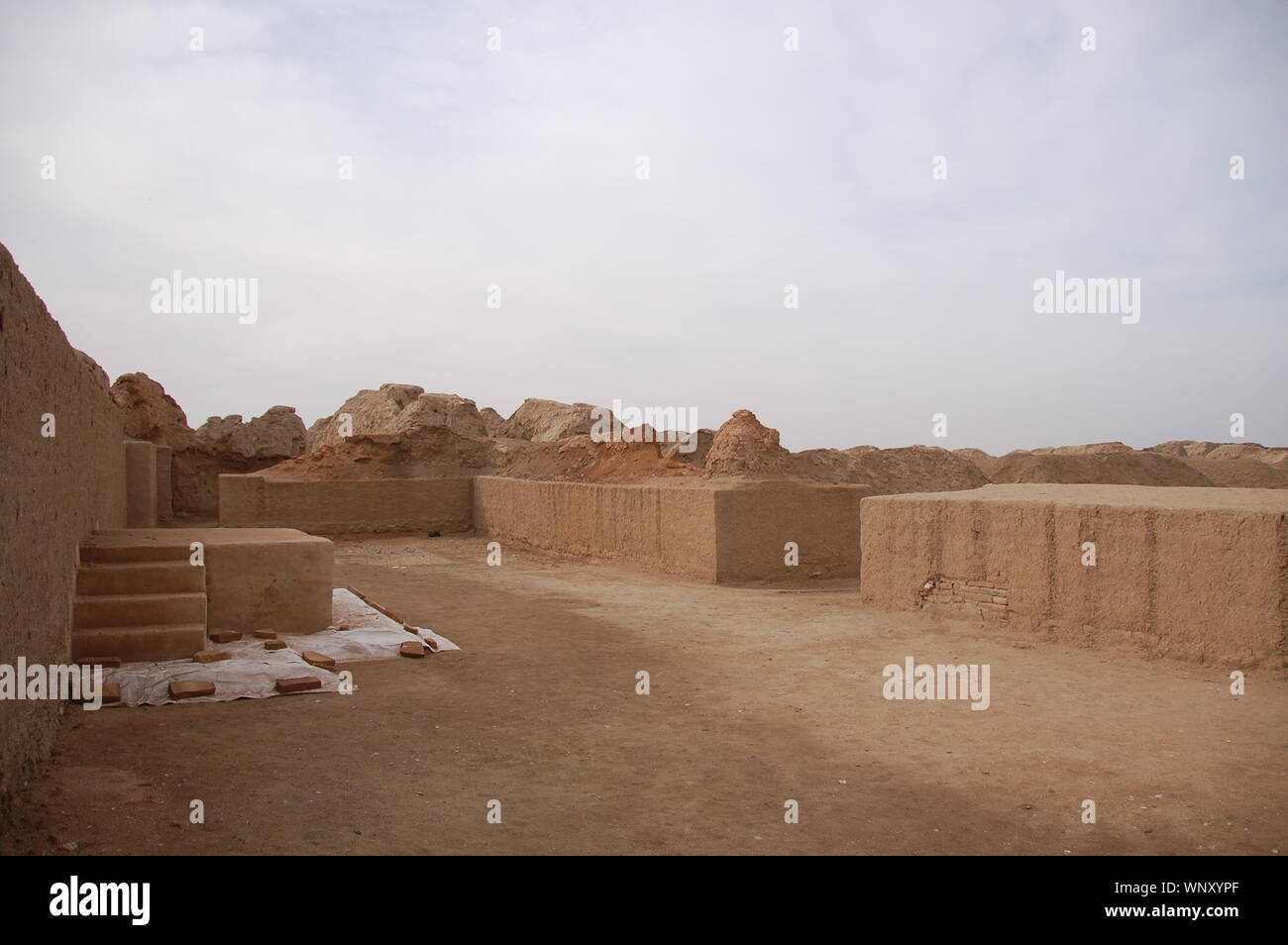 Archaeological site of Mari Stock Photo - Alamy