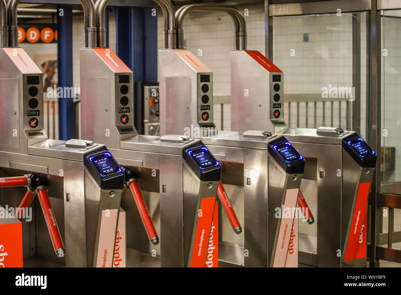 New York, New York, USA. 5th Sep, 2019. New York Subway MTA begins ...