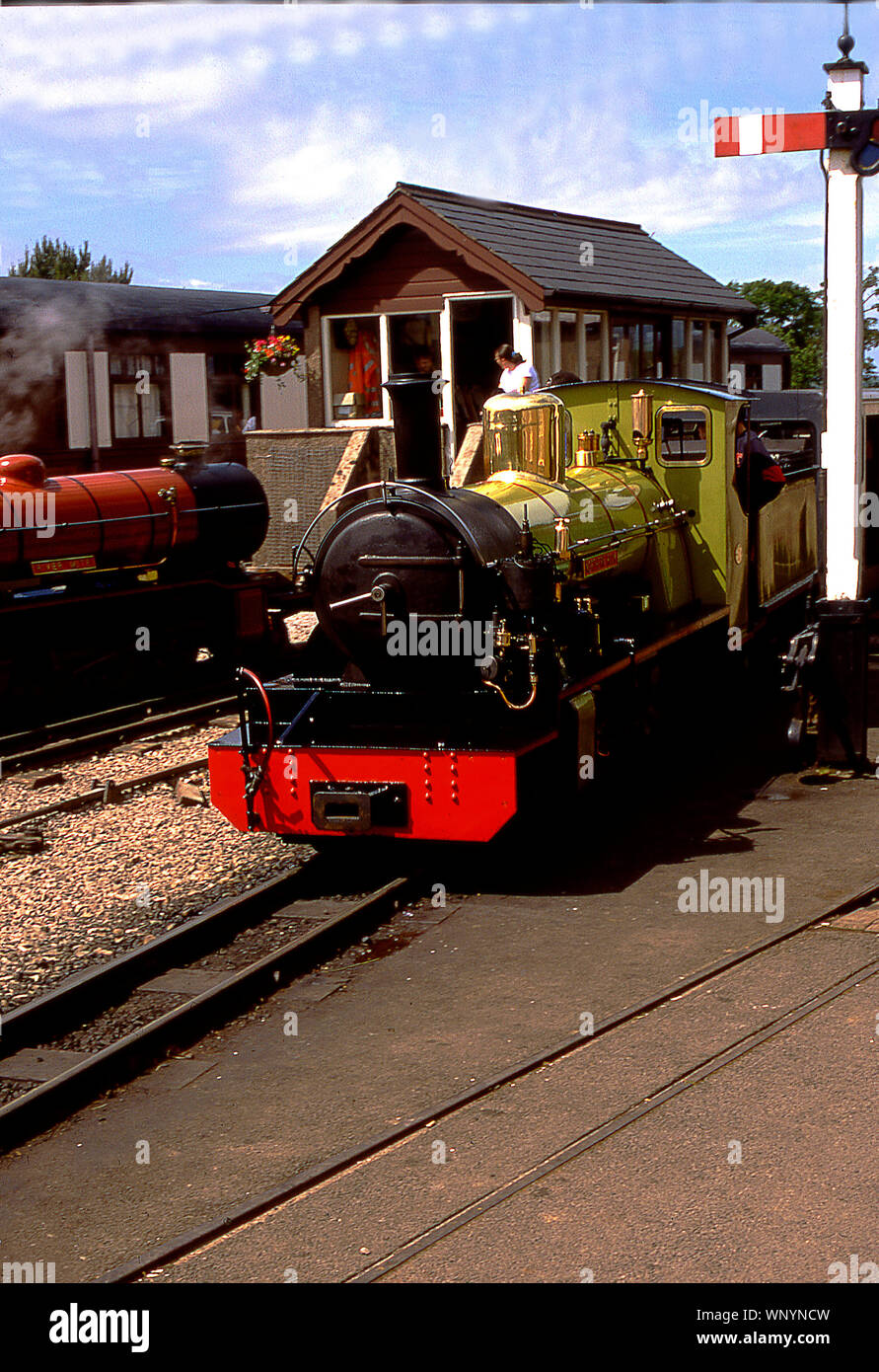 River mite engine hi-res stock photography and images - Alamy