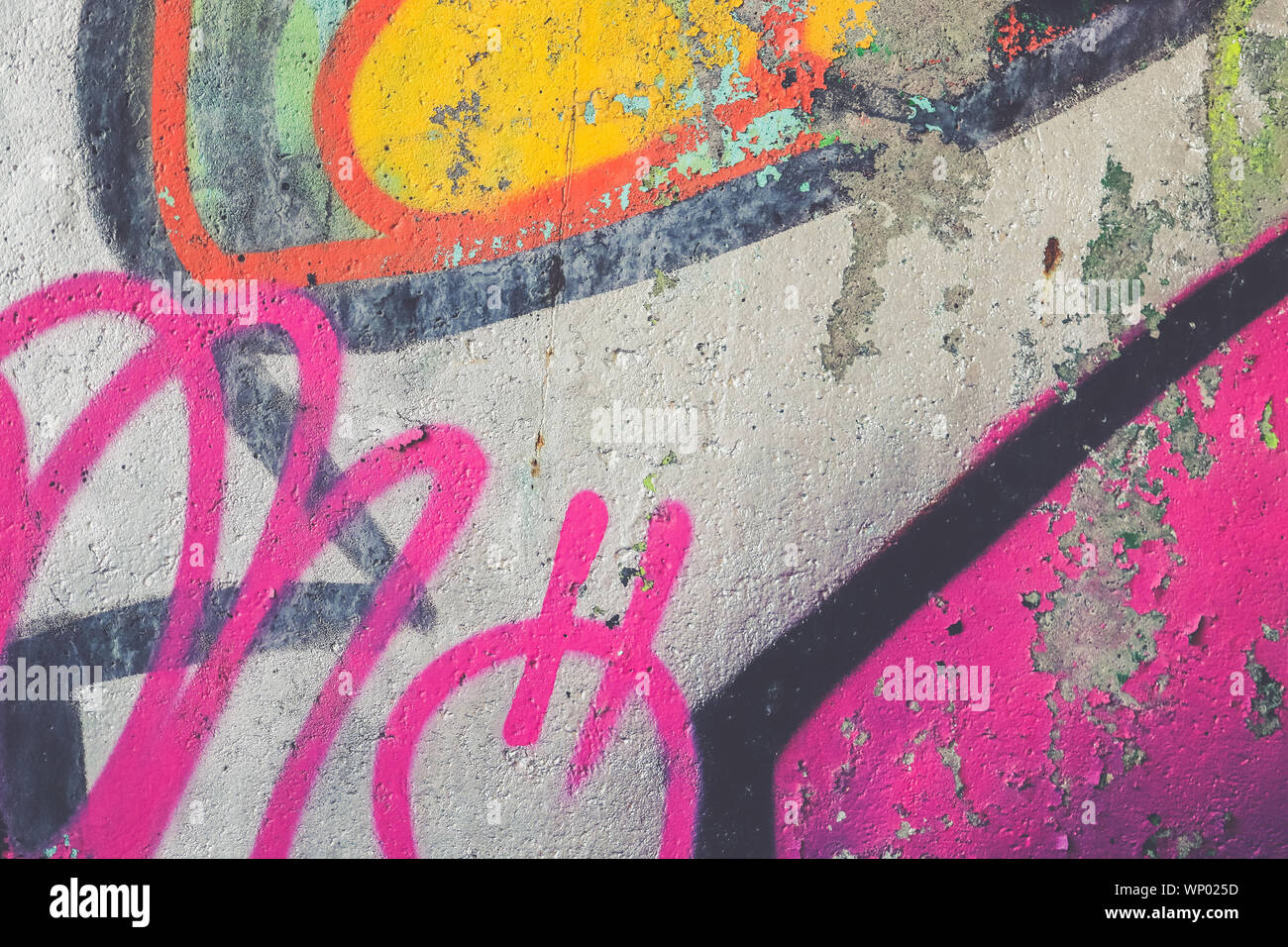 Graffiti texture background photo hi-res stock photography and images ...