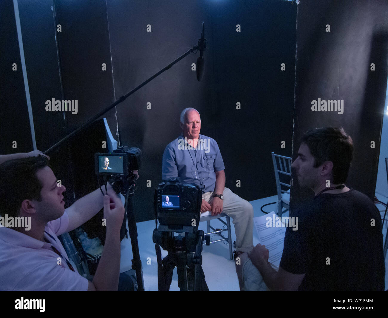 Videostudio hi-res stock photography and images - Alamy